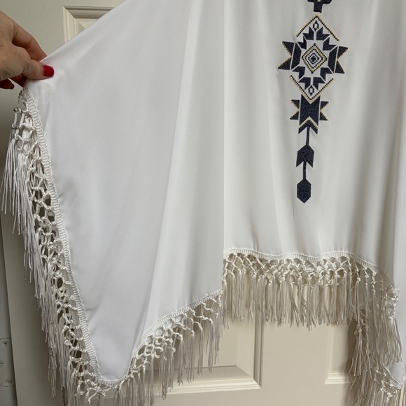 Peter Nygard | Tops | Peter Nygard White Embroidered Fringe Boho Top ...
